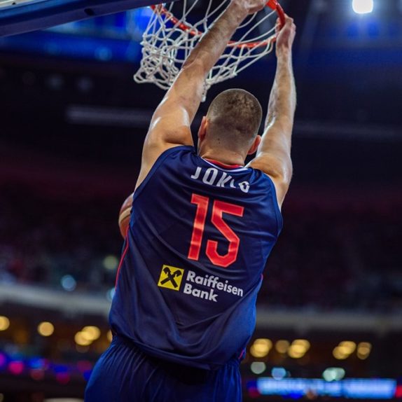 Nikola Jokic dunk vs Czech Republic - BallinEurope